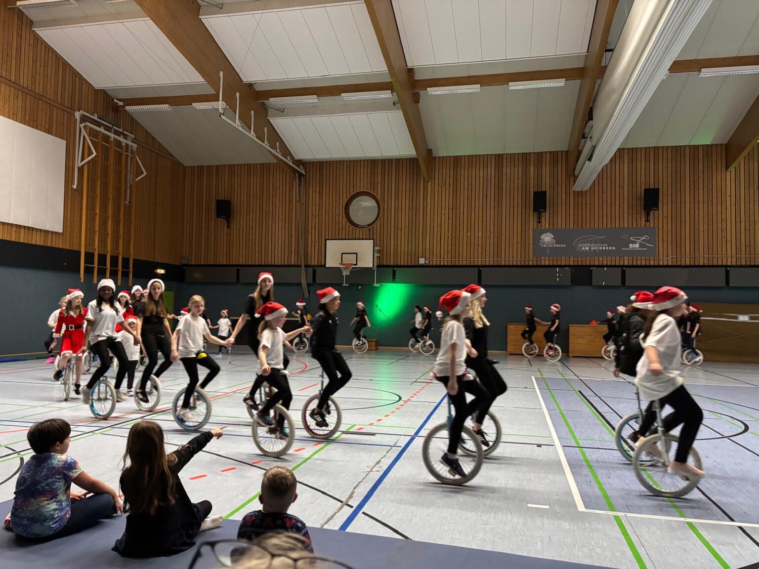 GRUNDSCHULE – AM HEIDBERG